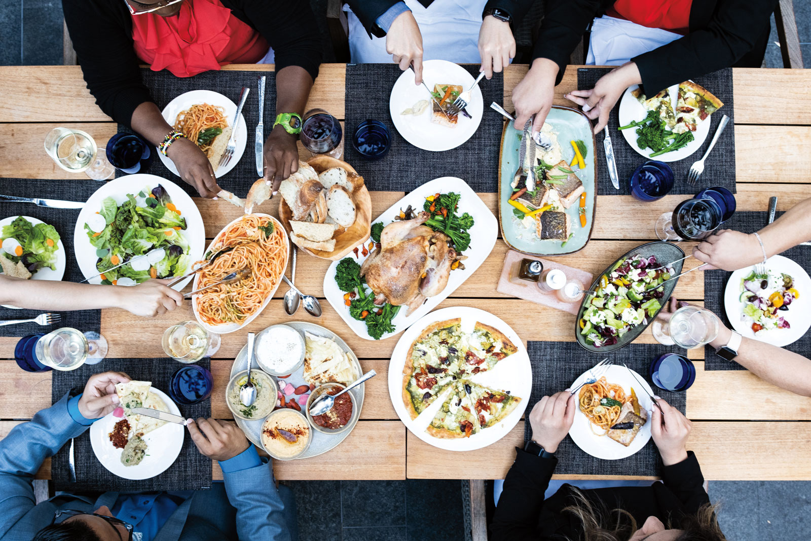 2 Campus Eateries Ready for Summer | UCLA